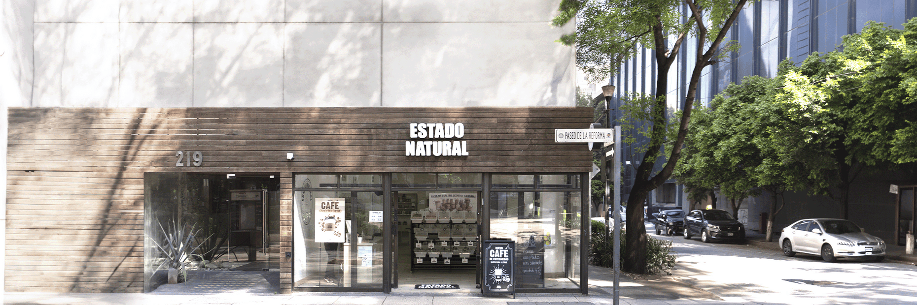 Tienda De Alimentos Naturales Y Productos Orgánicos A Granel Estado Natural